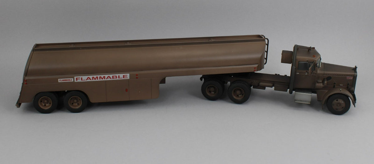 1:43 Iconic Replicas *DUEL MOVIE* Rusty PETERBILT 281 w/Fuel Tanker Tr ...