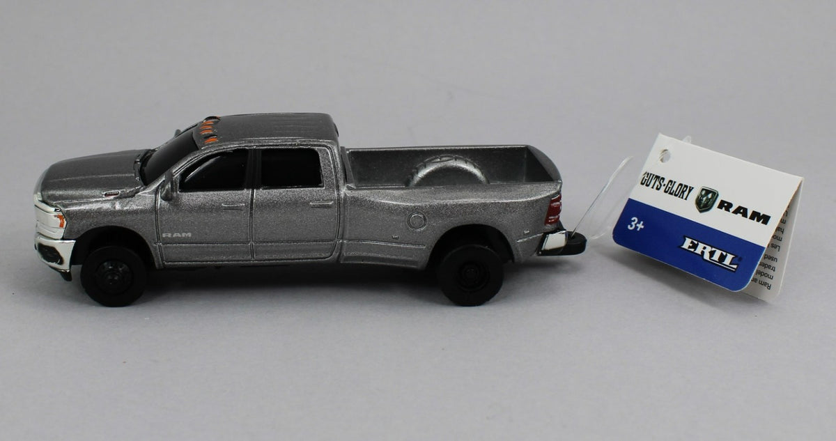 1:64 ERTL 2020 RAM 3500 HD DUALLY Pickup Truck *PAIR* Black & Metallic ...