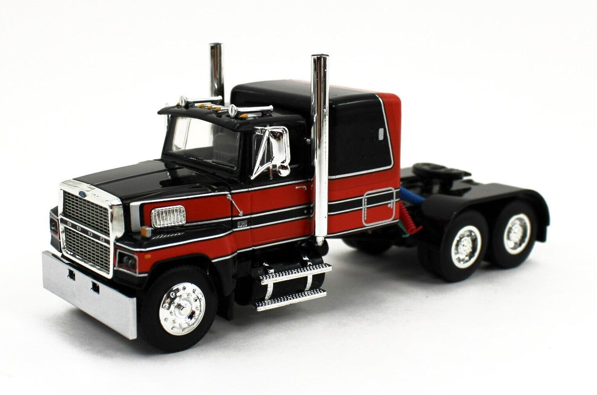 DCP 1:64 *BLACK & RED* FORD LTL 9000 Flattop & Wilson Grain Trailer *N ...