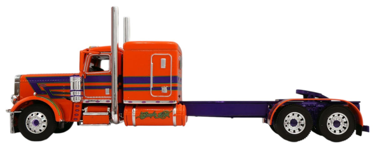 2025 DCP 1:64 *SADIE RAE* Peterbilt 389 Flattop w/Fontaine Lowboy & Pe ...