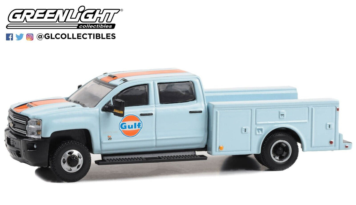 1:64 GreenLight *DUALLY DRIVERS 13* GULF OIL 2018 Silverado Service Tr ...