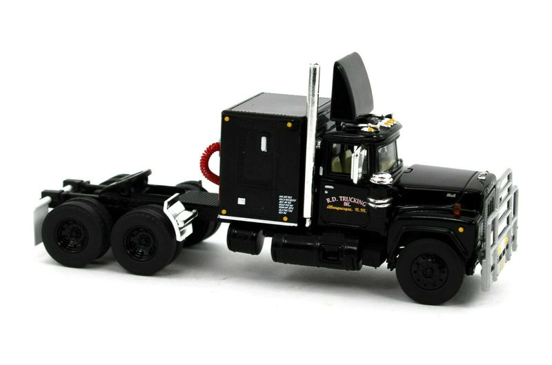 2022 DCP 1:64 *CONVOY* RUBBER DUCK Mack R Model R.D Trucking CW McCall ...