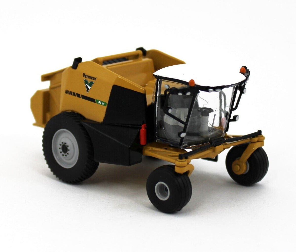 2022 SpecCast 1:64 VERMEER Model ZR5-1200 Self-Propelled Hay Baler w/B ...